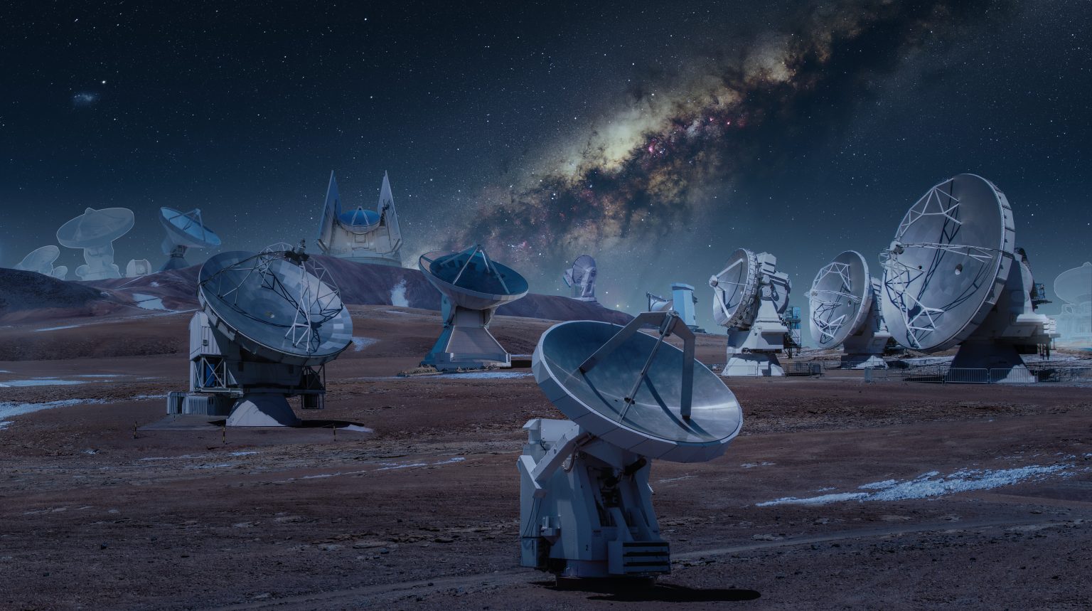 Wie das Event-Horizon-Teleskop Schwarze Löcher ablichtet « Einstein-Online